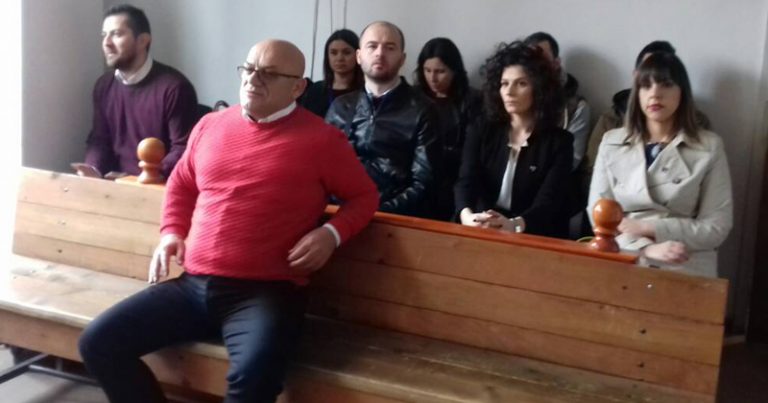 АПСЕЊА НА БИЗНИСМЕНИ И ИНСПЕКТОРИ ВО УЈП КОИ ДАВАЛЕ ФИКТИВНИ ПОТВРДИ ЗА ...