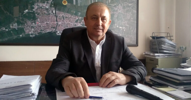 САД ГО СТАВИЈА РАМИЗ МЕРКО НА ЦРНА ЛИСТА ПОРАДИ ЗНАЧАЈНА КОРУПЦИЈА И ...