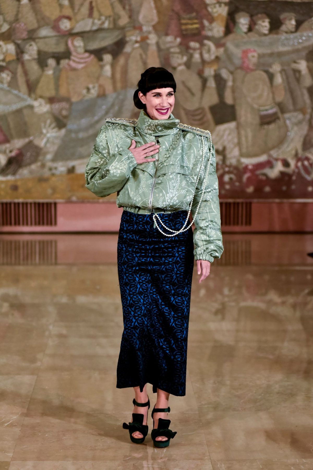 ЛИДИЈА ГЕОРГИЕВА И „ЗАВАР ДИЗАЈН“ СО КРЕАЦИИ ОД МАТЕРИЈАЛИТЕ НА ЈОВАНКА ...